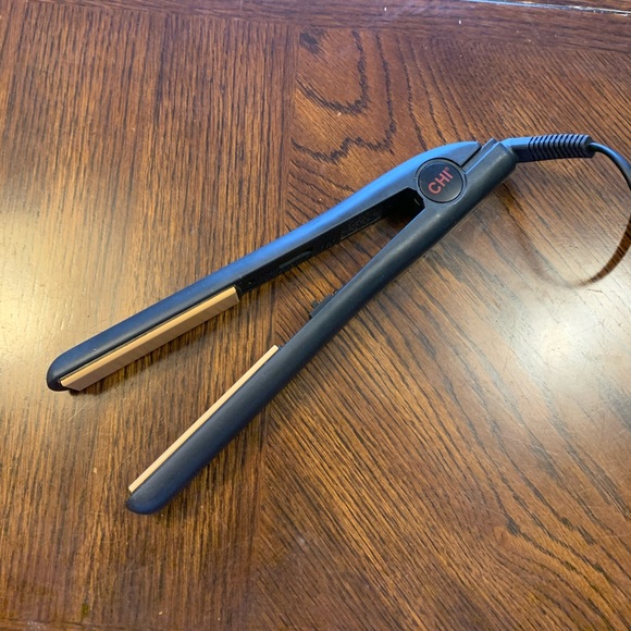 CHI global beauty | Hair | Chi Hair Straightener | Poshmark